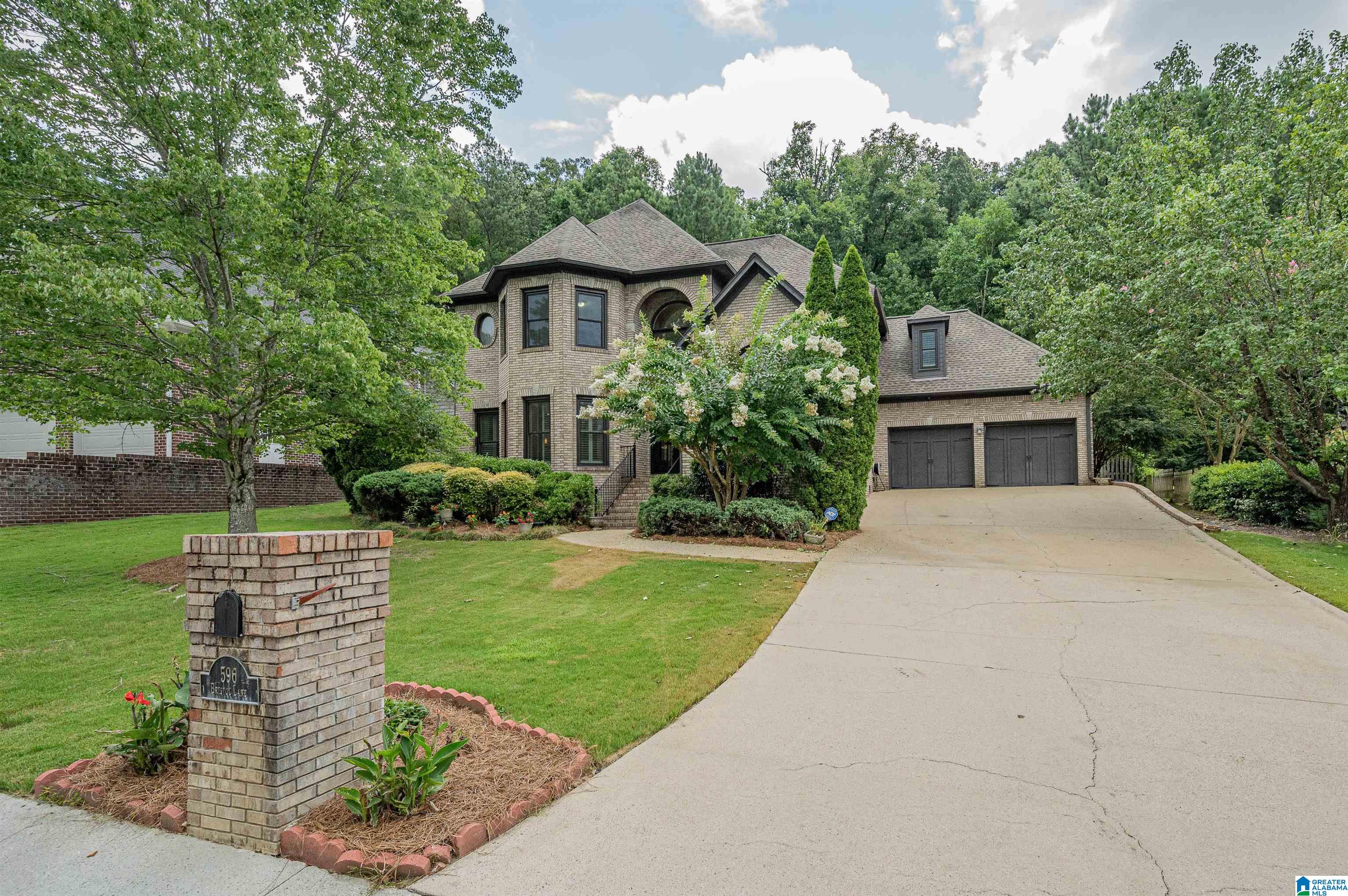 596 Bristol Lane, Homewood, AL 35226