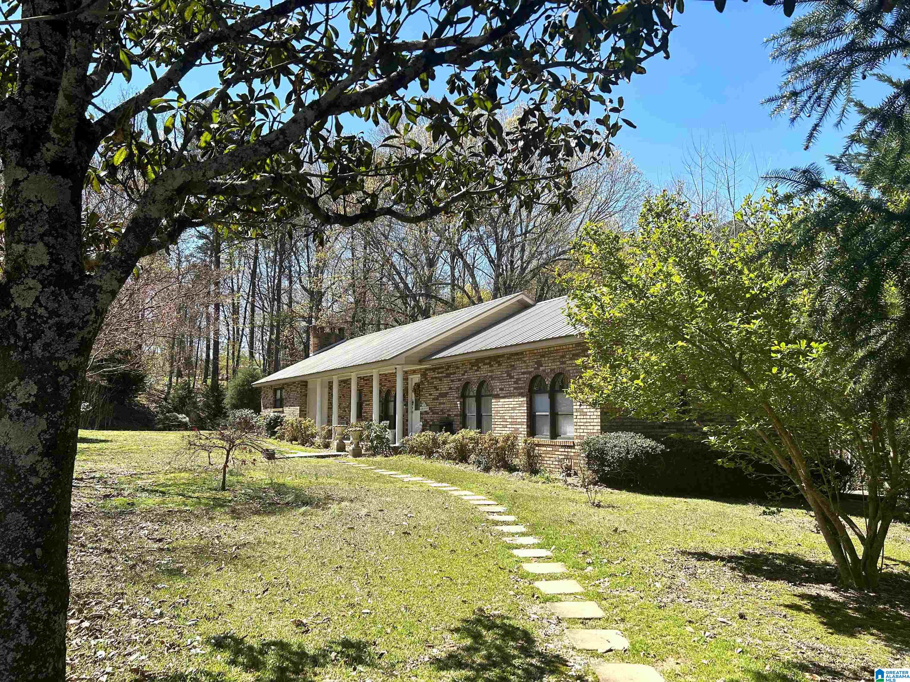 6162 Huckleberry Lane, Morris, AL 35116