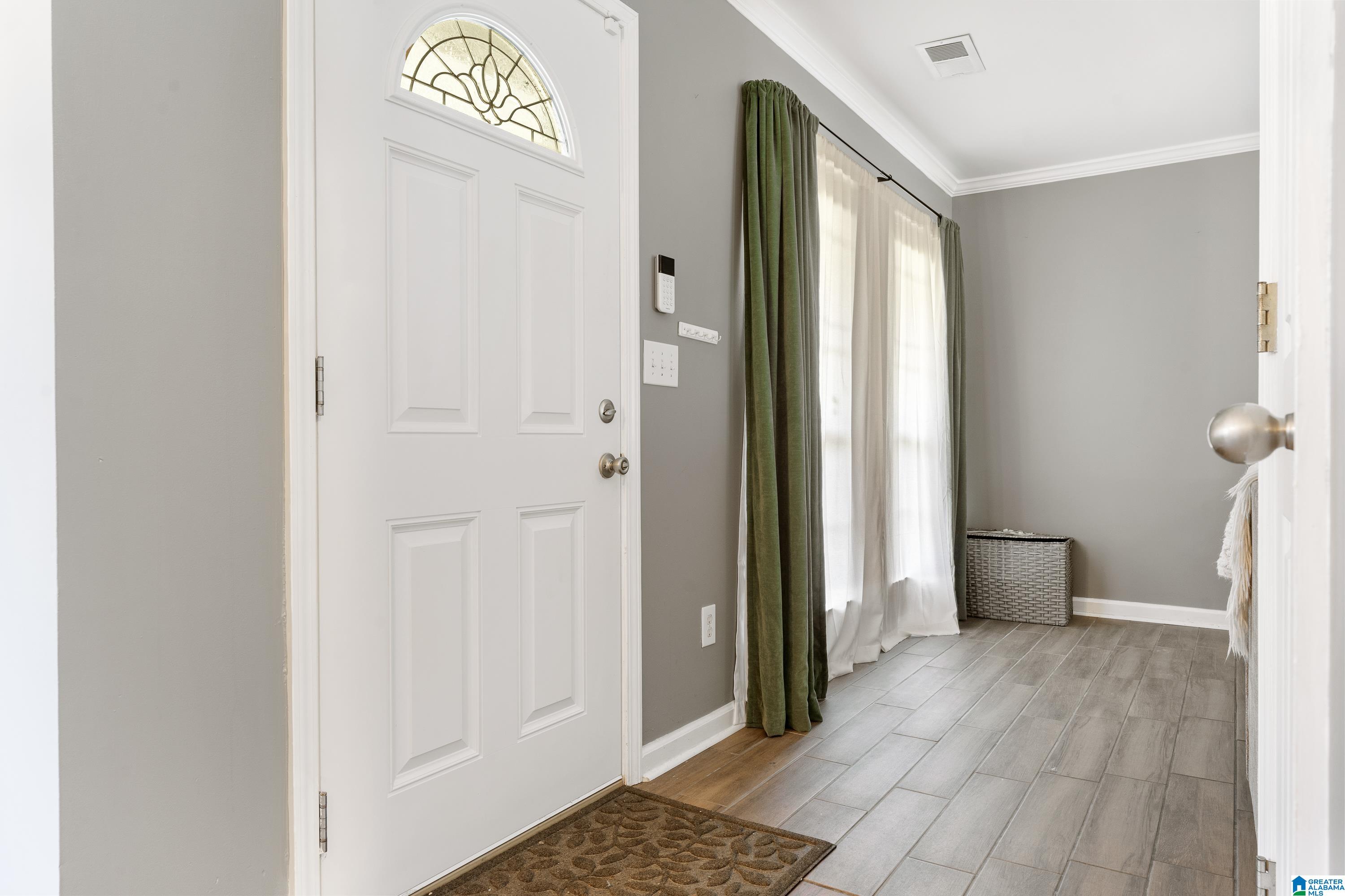 156 MAGNOLIA CIRCLE Columbiana AL : Tutt Real Estate