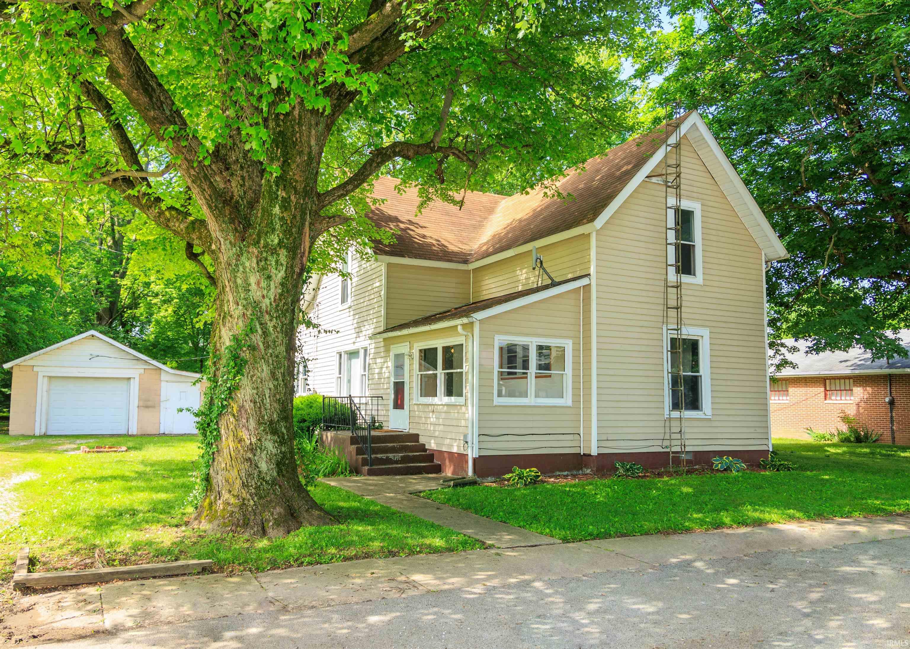 111 W Washington Avenue, Newtown, IN 47969