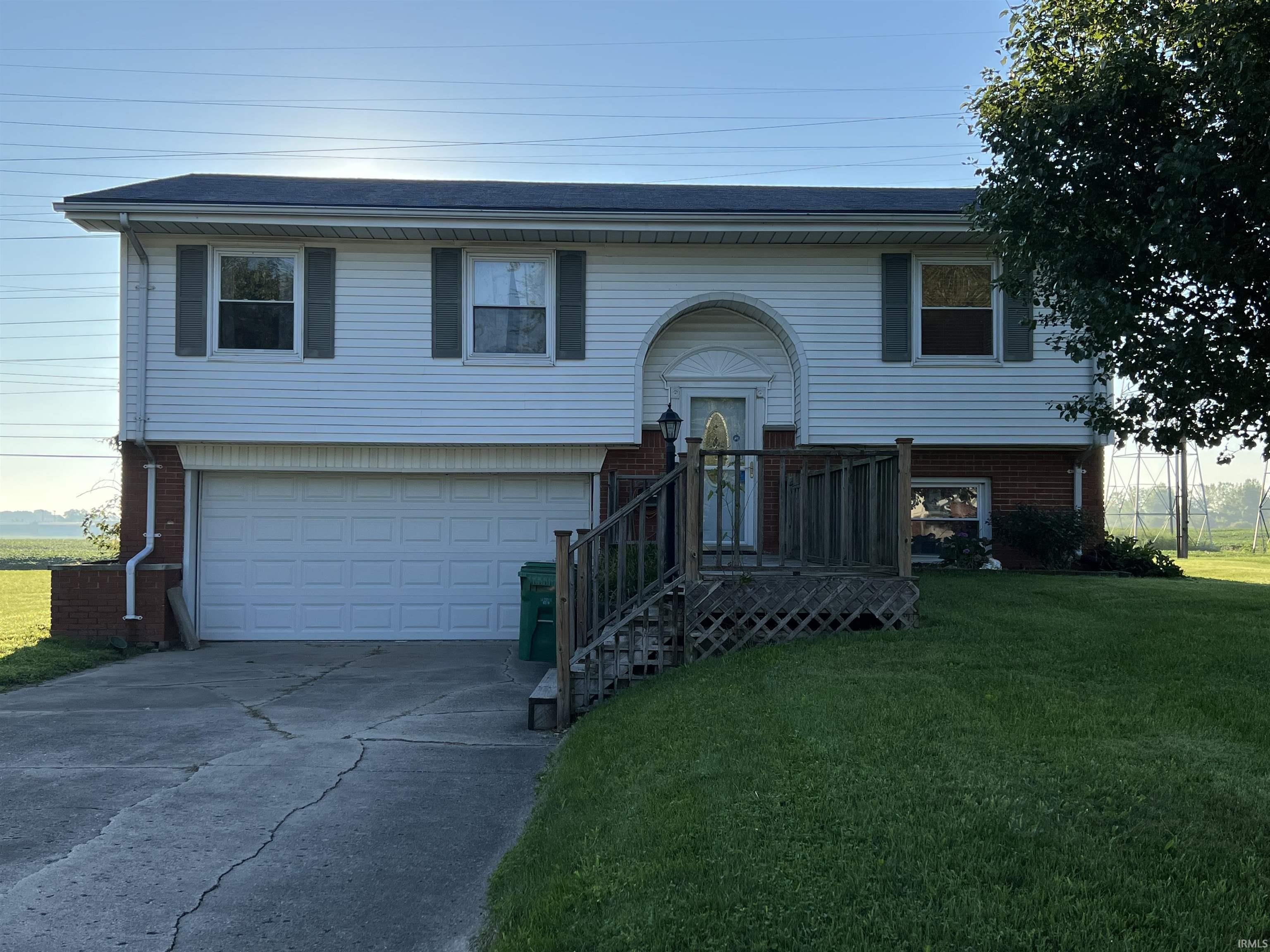 New Castle Real Estate: 2704 Maple Drive IN 47362 $139,900 202234929