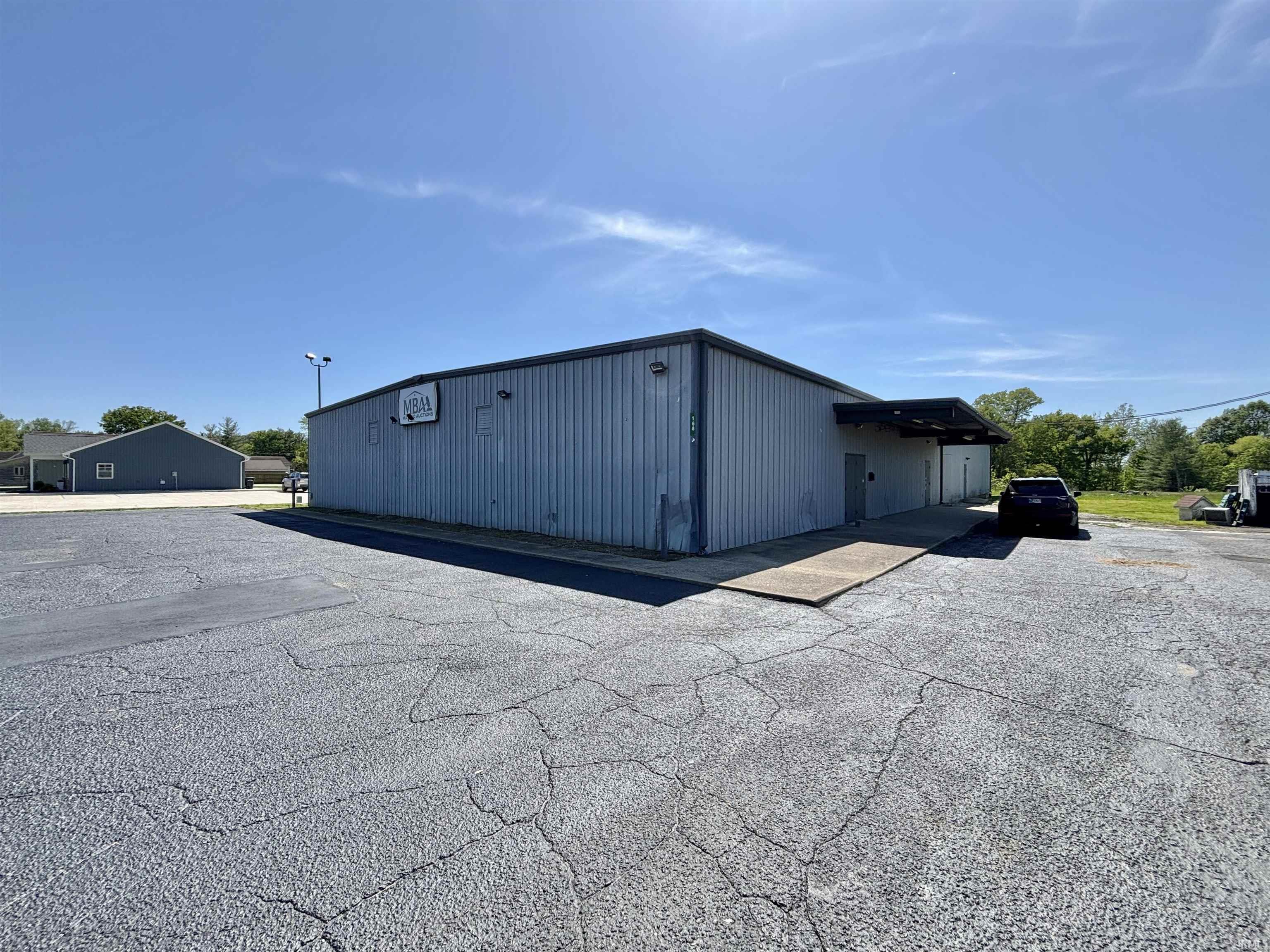 Commercial for sale in Linton, Indiana, 202521764