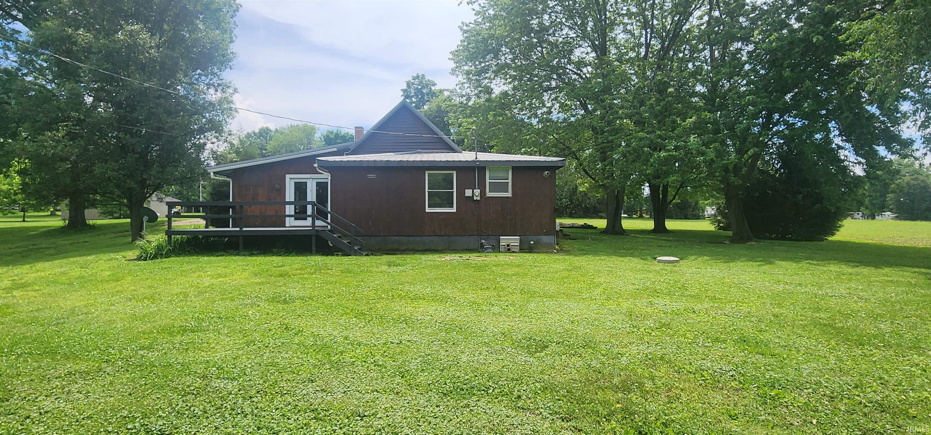 307 N Wood St, Edwardsport, IN 47528 | MLS# 202523537 | Houzeo