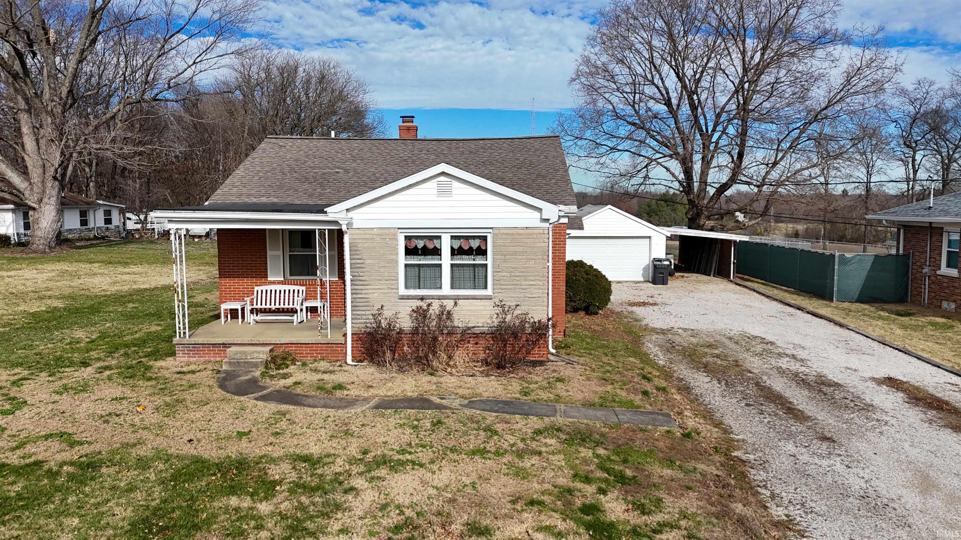 Evansville Real Estate: 3701 Laurel Avenue IN 47720 $179,900