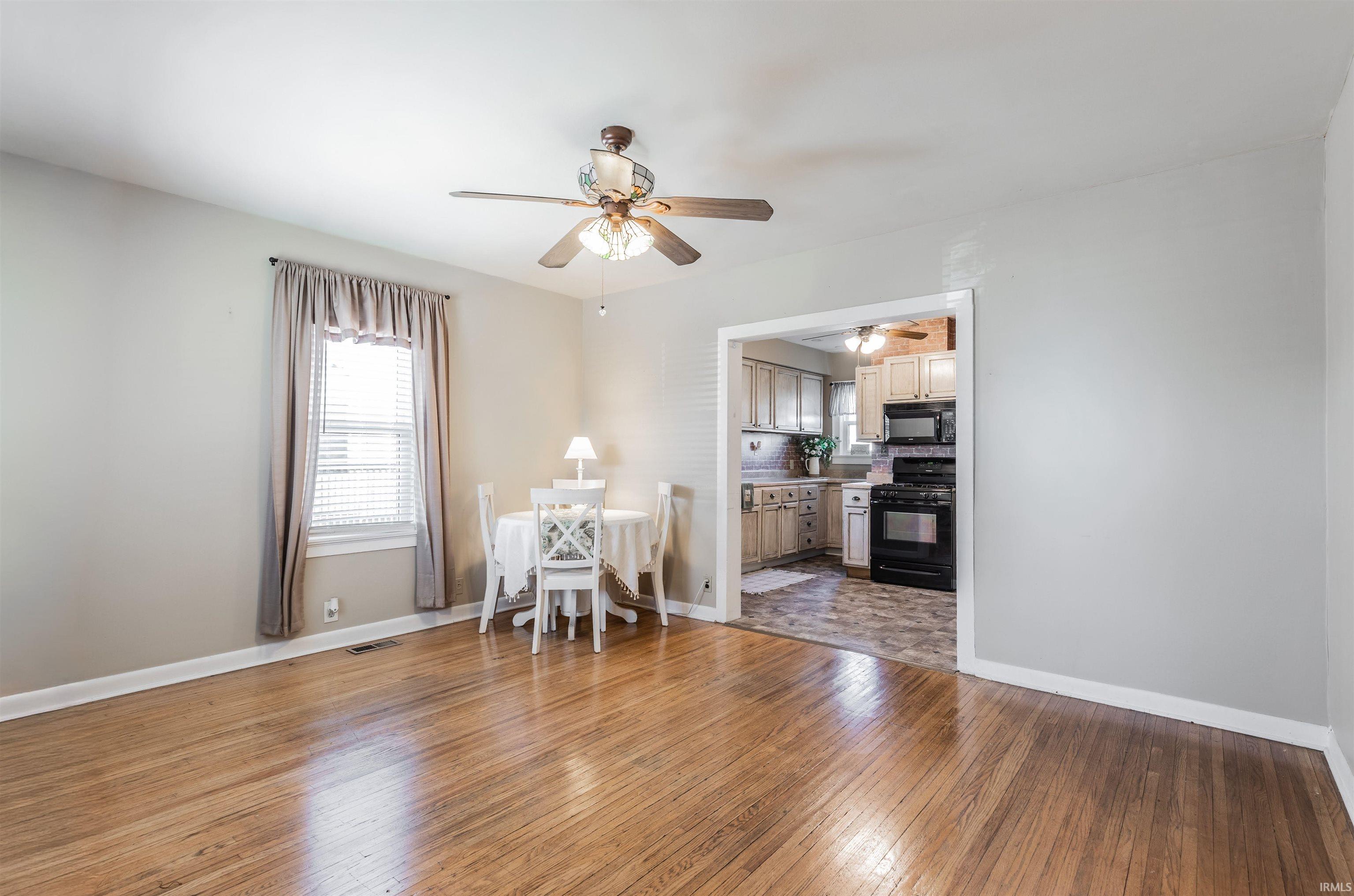 Evansville Real Estate: 528 E Parkland Avenue IN 47711 $131,900